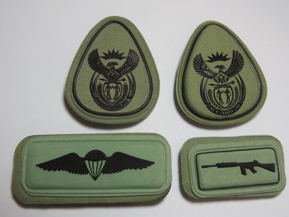 South African Army - Lot of 4 SA Army badges was sold for R300.00 on 26 ...