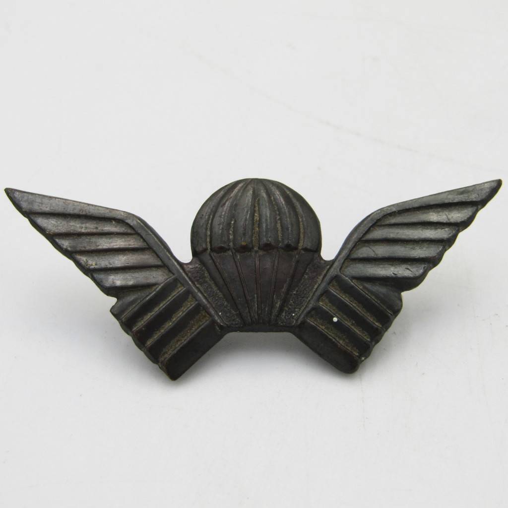 International Badges & Insignia - Rhodesian Selous Scouts Para wing ...