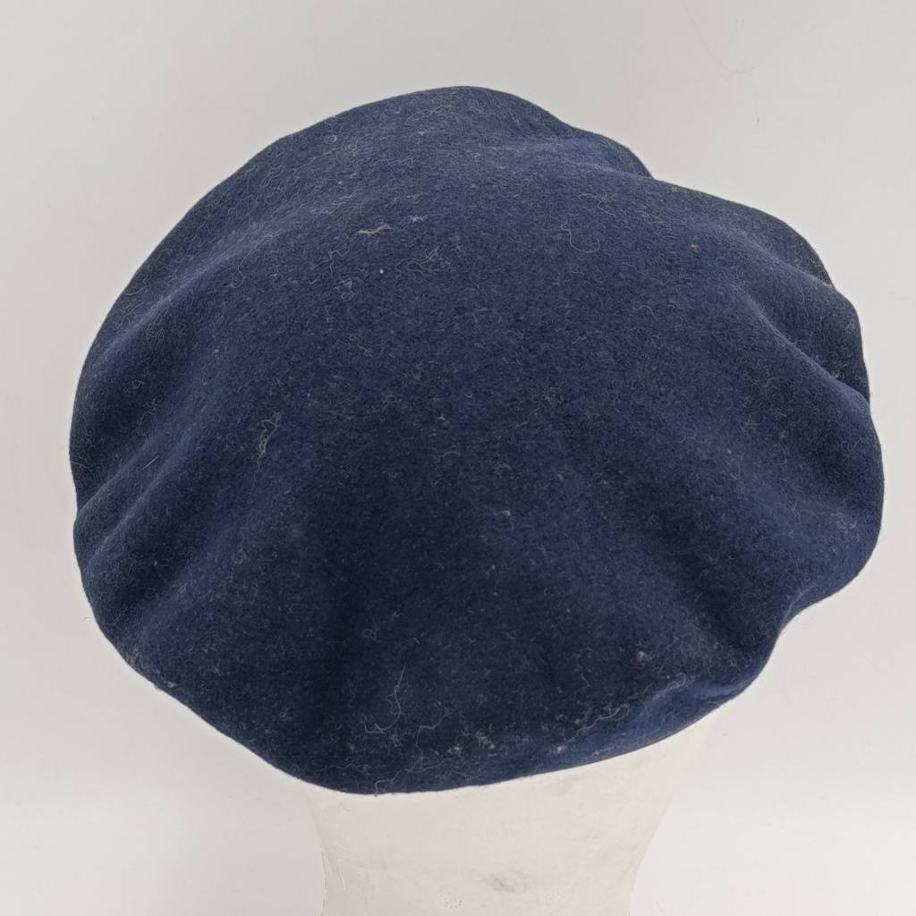 Headgear - SADF Artillery beret with balkie and badge - size 52 was ...