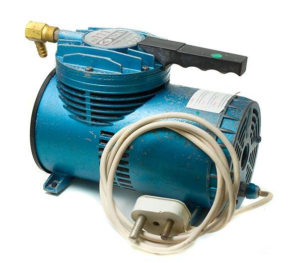 Compressors - Vintage Italian Sagola Model 777 airbrush compresser ...