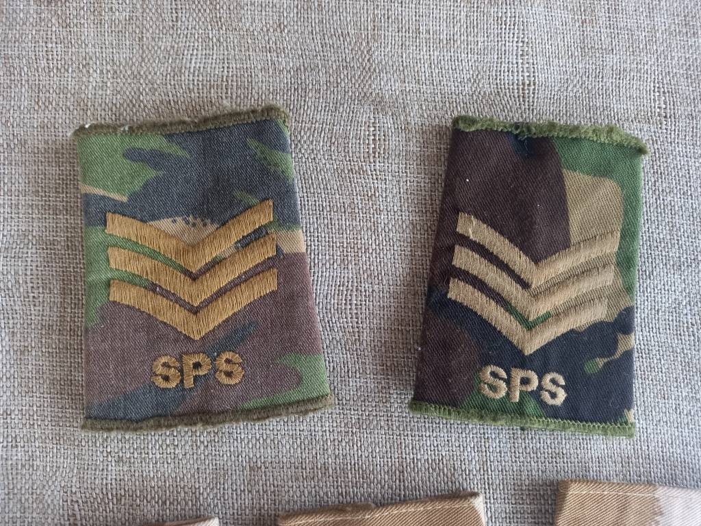 International Badges & Insignia - British Army Sergeant rank slides ...