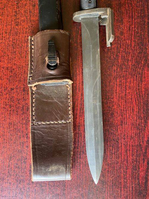 Bayonets - FN FAL BAYONET WITH LEATHER FROG-EXTENDED LENGTH 31 CM-THIS ...