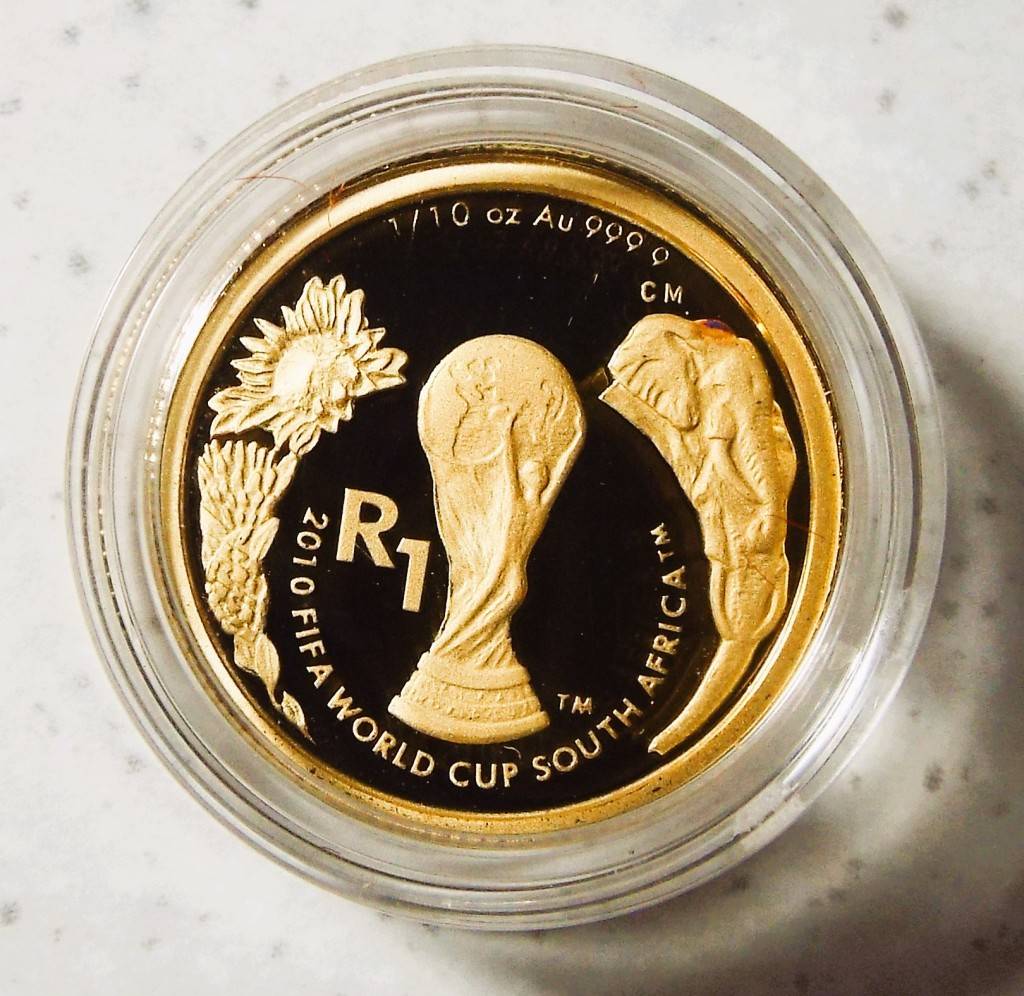 Gold & Bullion Coins - Rare 2010 1/10 oz 24ct gold R1 Fifa coin (solid ...