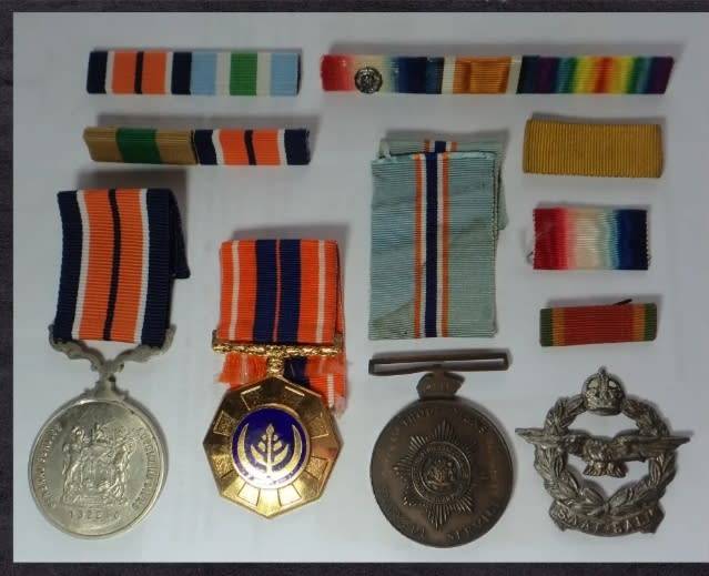 Other Antiques & Collectables - SADF & SAP full-size Medals with ...
