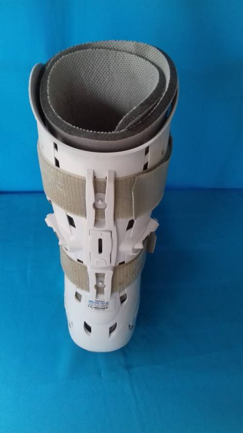 Braces & Supports - AIRCAST ORTHOPAEDIC WALKER BOOT (MOON BOOT) SIZE ...