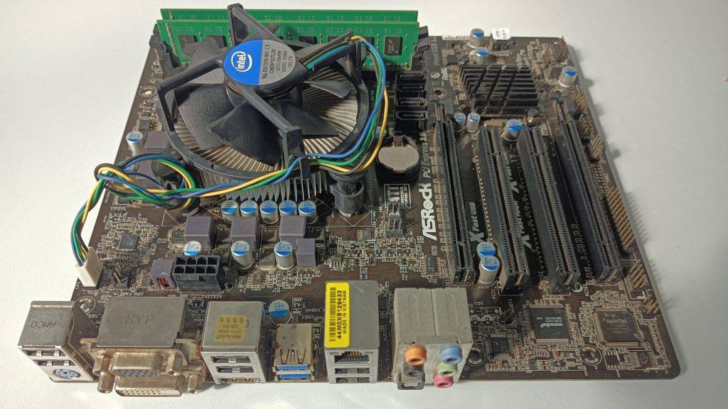 Motherboard & CPU Bundles - Intel i7-2600K CPU + ASRock H77M + 8GB DDR3 ...