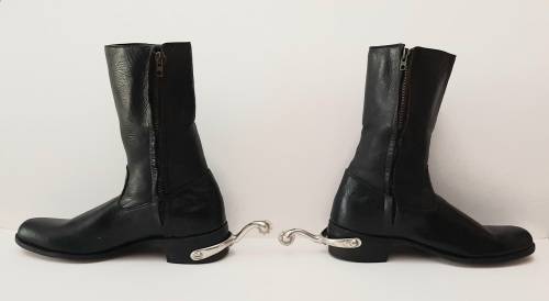 Kit - ** Rhodesian Bush War: BSAP Officer`s Step-Out Black Leather ...