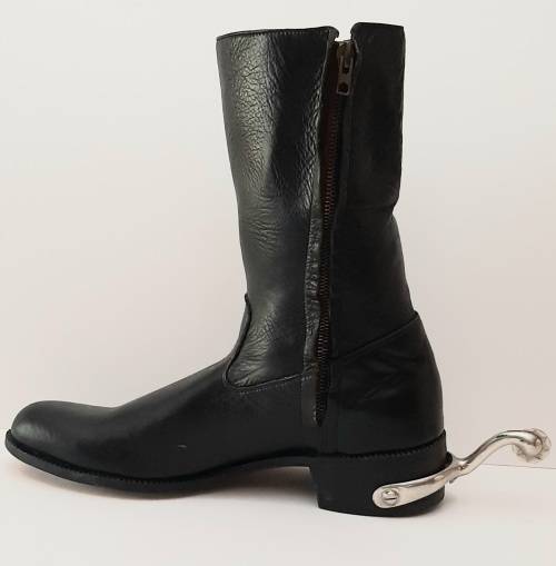 Kit - ** Rhodesian Bush War: BSAP Officer`s Step-Out Black Leather ...