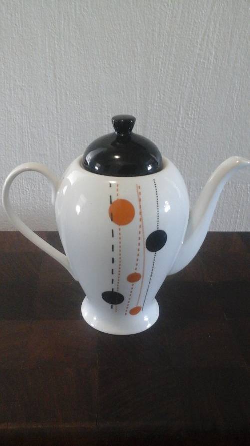 Other Kitchen, Dining & Bar - EXQUISITE BOTLE BUHLE TEA POT. GORGEOUS ...