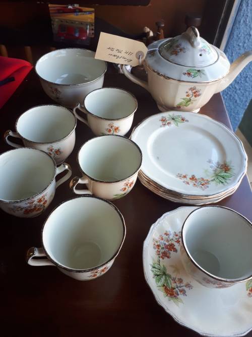 English Porcelain - 13 Pc Alfred Meakin Tea Set was sold for R200.00 on ...
