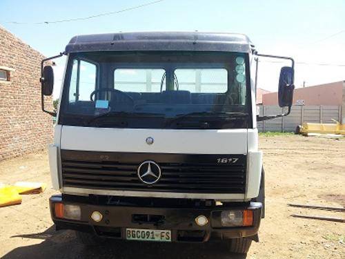 Trucks - 1998 Mercedes-Benz 1617 Econoliner was listed for R150,000.00 ...