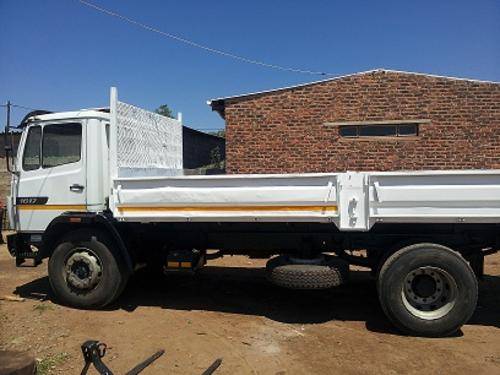 Trucks - 1998 Mercedes-Benz 1617 Econoliner was listed for R150,000.00 ...