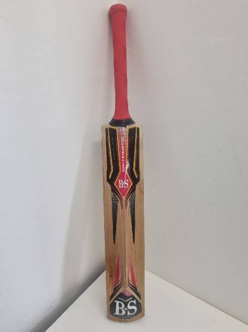 Bats - Bellingham & Smith Cricket Bat - B&S Fireball Bat was sold for ...