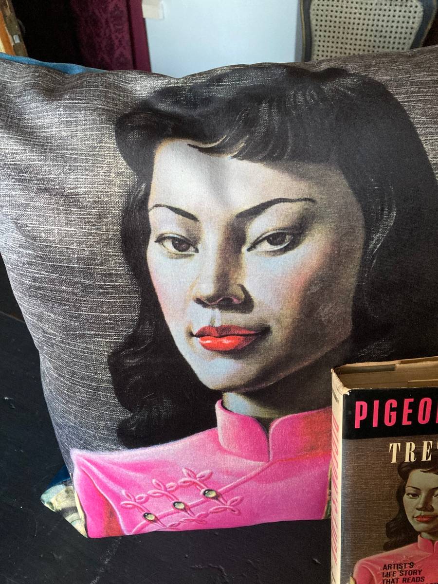 Other Antiques & Collectables - TRETCHIKOFF BOOK AND SCATTER CUSHION ...