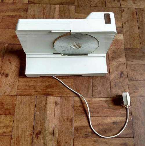 Meat Slicers & Mincers - bread / polony slicer was sold for 90.00 on 26 ...