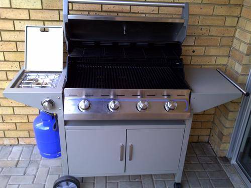 Gas Braais - Cadac 4 Burner Stainless Steel Gas Braai With Side Stove ...