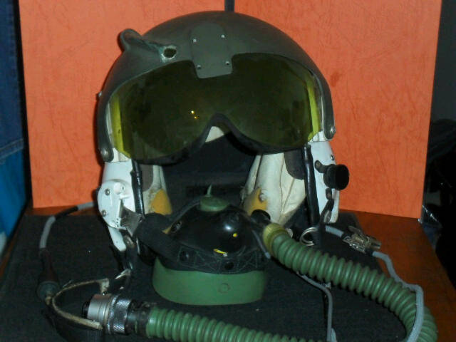 Uniforms - SAF Pilot gear. Helmet, 95% complete with day & night visor ...