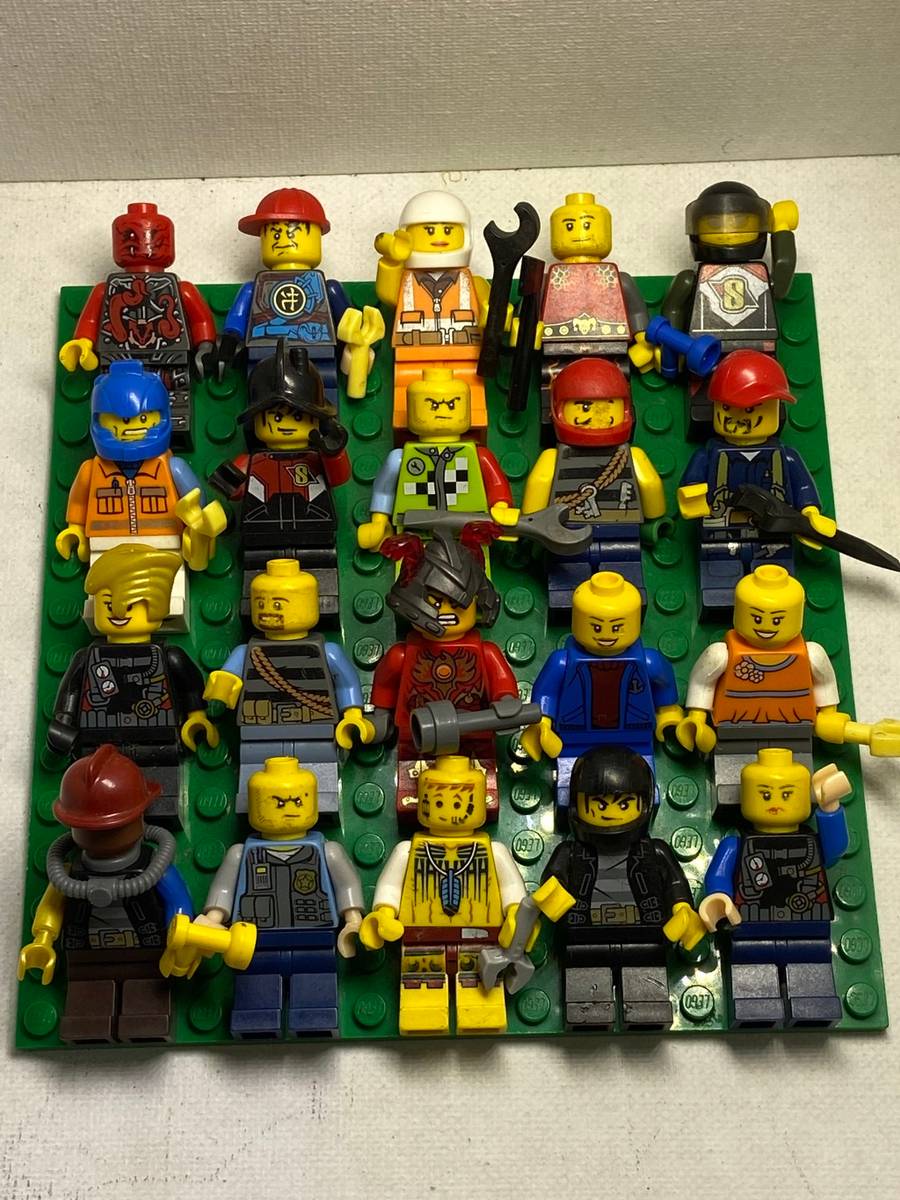 LEGO Minifigures - JOBLOT GENUINE LEGO FIGURES - ALL FOR ONE BID - was ...