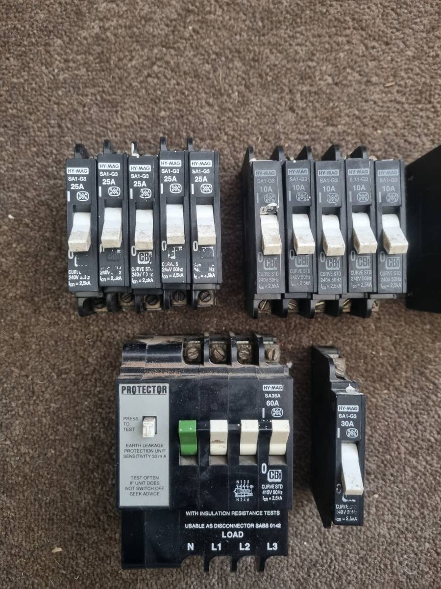 Circuit Breakers & Fuse Boxes - LOT of CBI Circuit Breakers for sale in ...