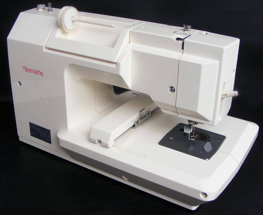Sewing Machines & Overlockers - Bernina Bernette Deco 600 automatic ...