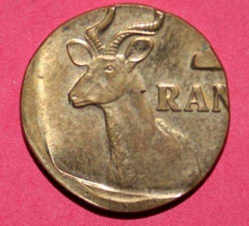 Other Republic of South Africa Coins - Very rare error 1990 SA R2 coin ...