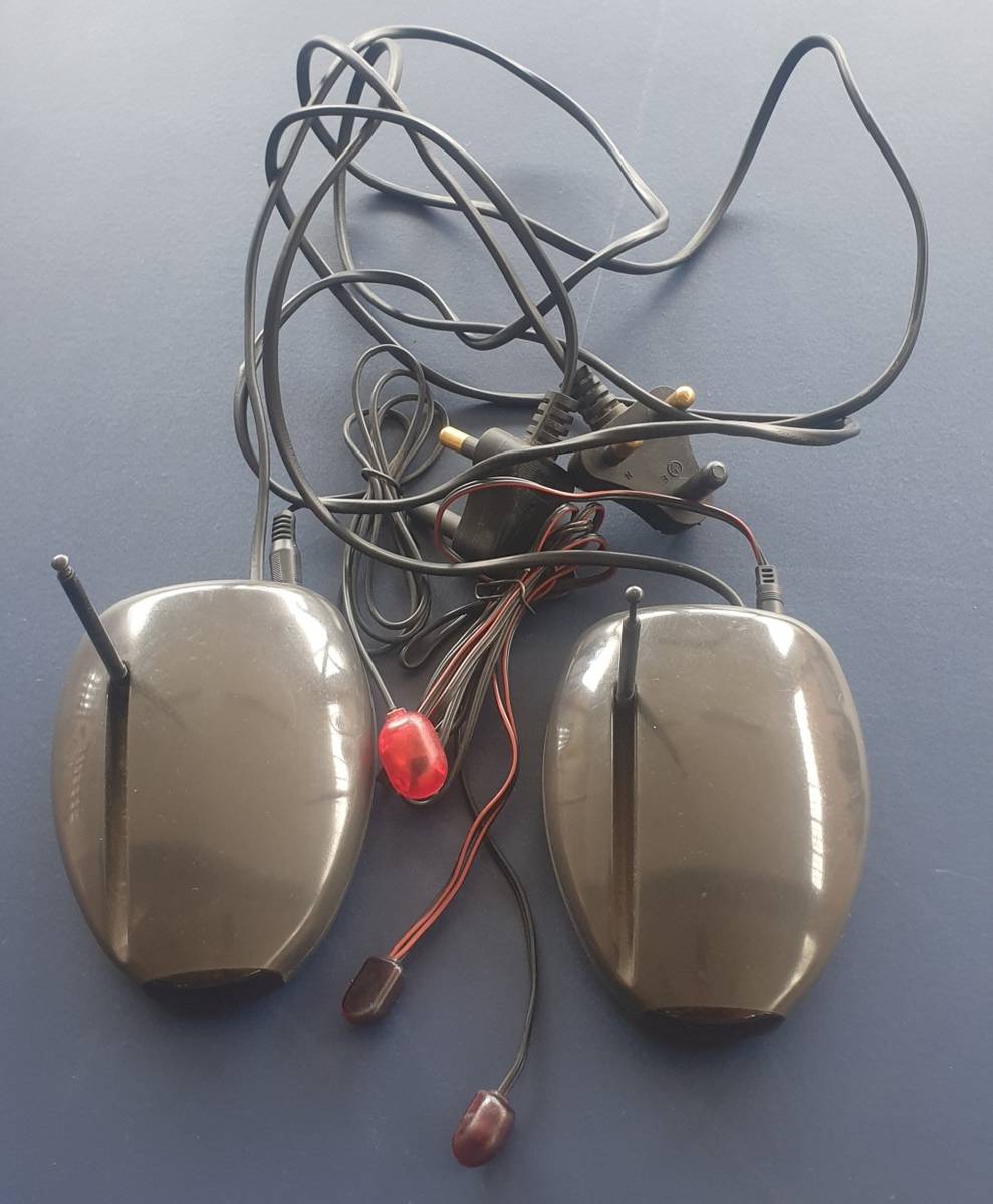 Remote Controls - Remote Blaster Ellies as per images !!! was listed ...