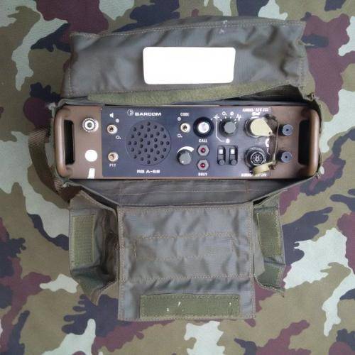 Kit - SADF era "MARNET" A-68 radio (complete and serviceable) - a rare ...