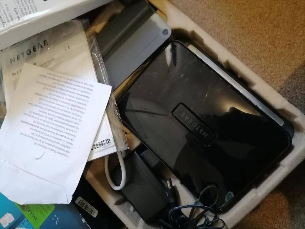 Modems - BULK LOT OF ELECTRONNICS*WIFI ROUTER,SPEAKERS,PCI CARDS ...