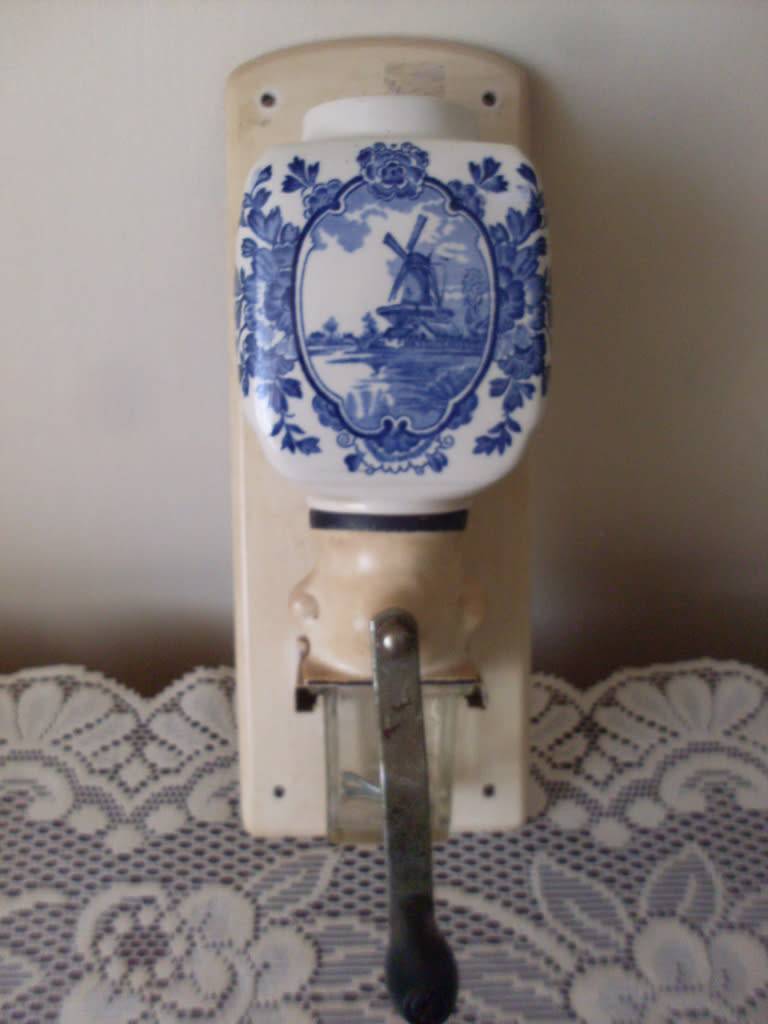 Other Antiques & Collectables - VINTAGE PORCELAIN DELFT BLUE + WHITE ...