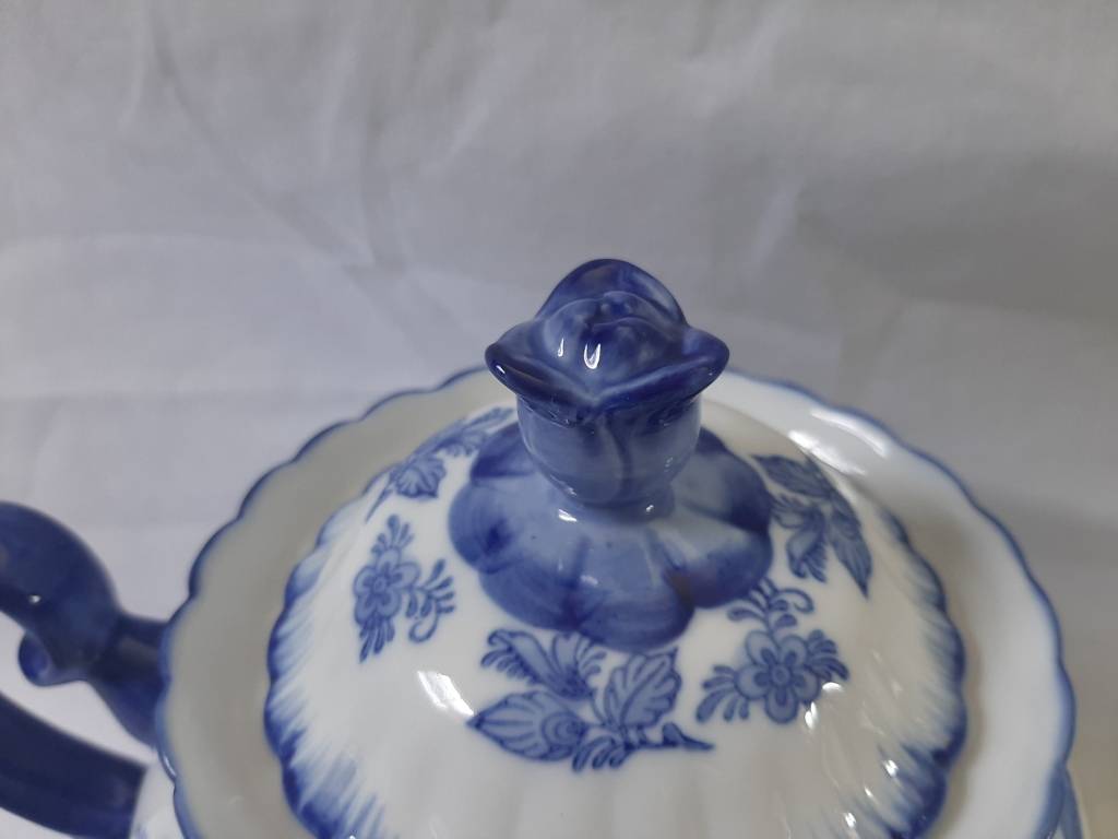 Dutch Porcelain - HANDPAINTED BLUE DELFT TEA SET - HOLLAND for sale in ...