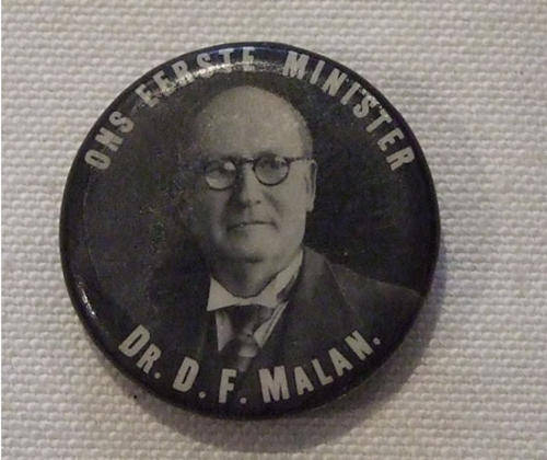 Africana - Election Pin Badge Ons Eerste Minister Dr D.F. Malan was ...