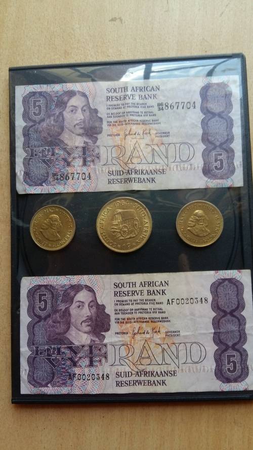 GPC de Kock - Old South African R5 notes and Jan Van Riebeeck 1/2c and ...