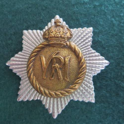 Other Badges & Insignia - VRI Old Badge ** One lug missing ** 50mm ...