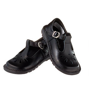 Shoes - SCHOOL SHOES FOR GIRLS SIZE 5 - WALKMATES WOOLWORTHS - 25CM ...
