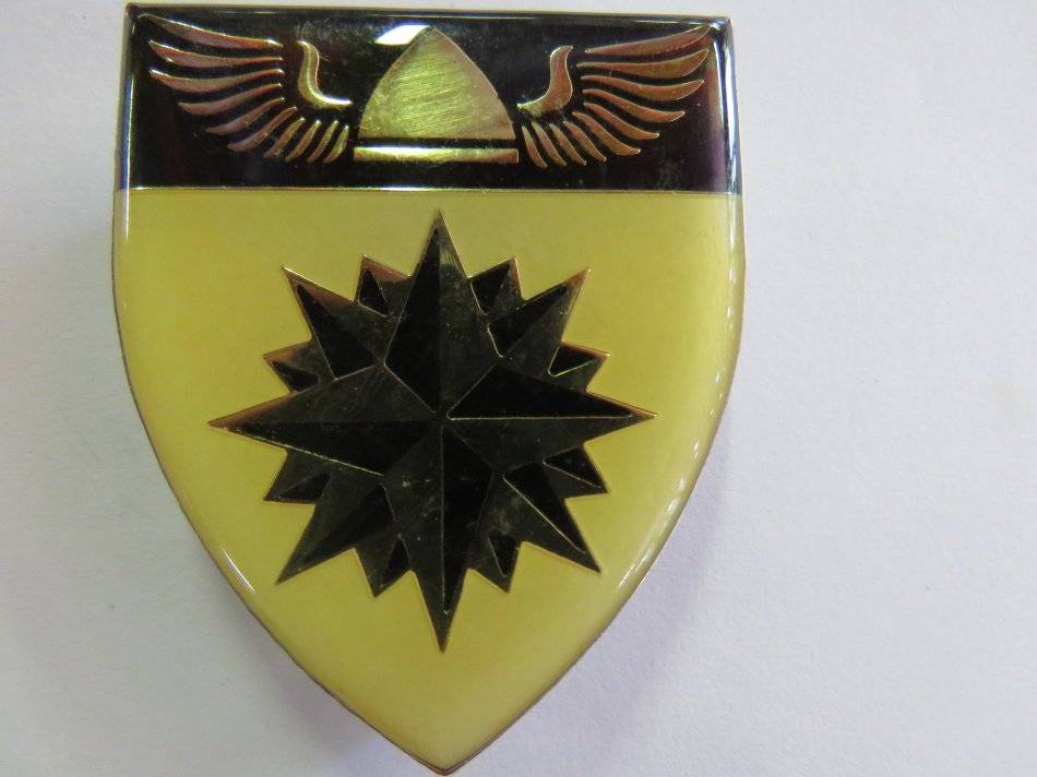 Other Badges & Insignia - SADF 4 Recce regiment shoulder flash was sold ...