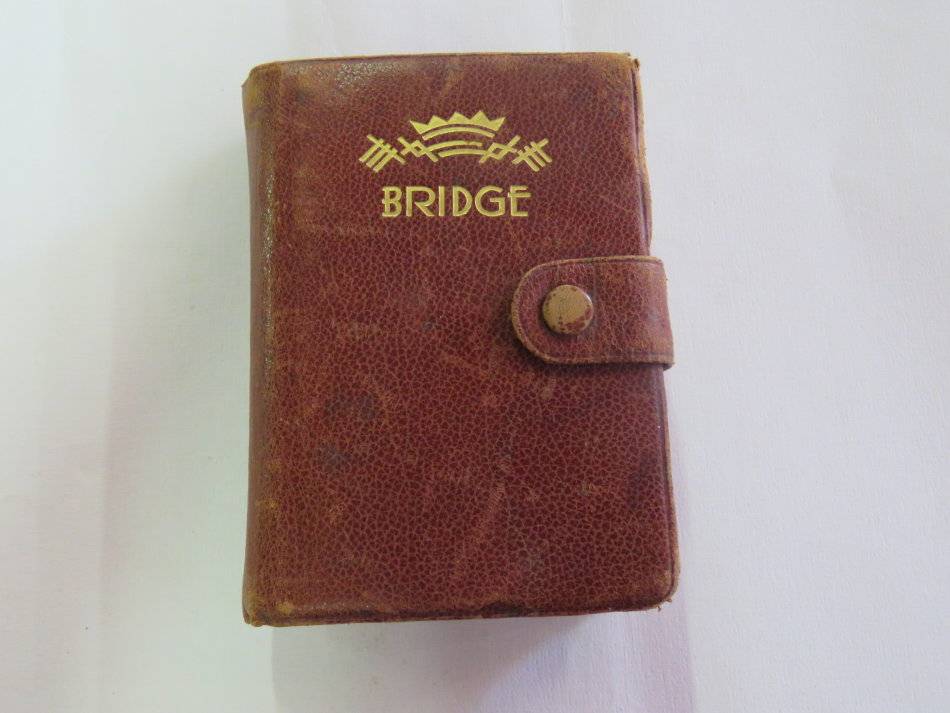 Other Hobbies - Vintage Bridge set with 2 packs of cards - Scorecard ...