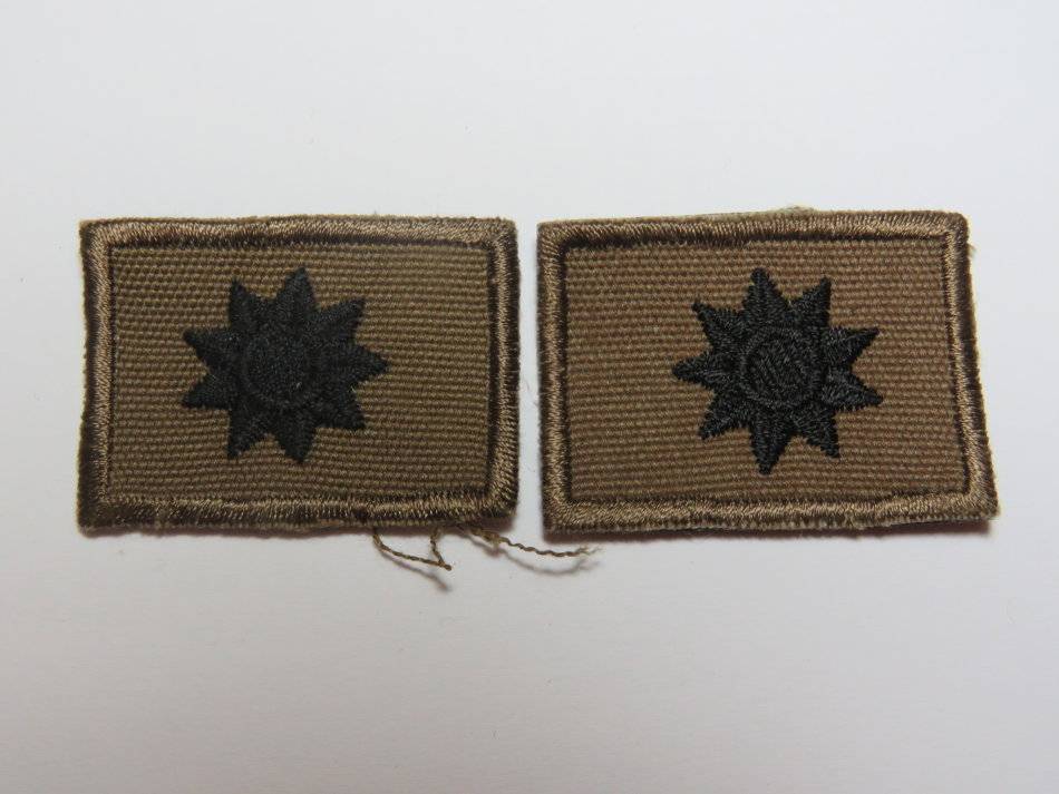 South African Army - Pair of SA Army Major rank collar badges was ...