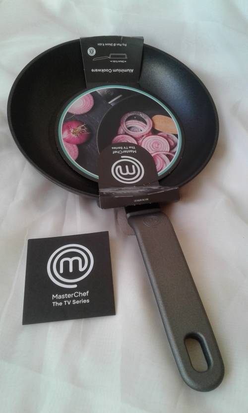 Pans - Top Quality Masterchef Non-Stick Cookware 24cm Frying Pan - New ...
