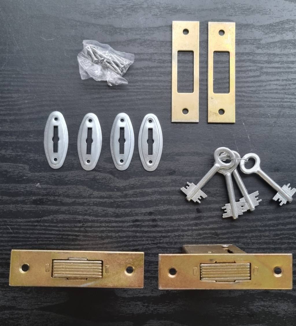 Door Locks - TWIN PACK JAGUAR Gate lock, Keyed alike and double locking ...