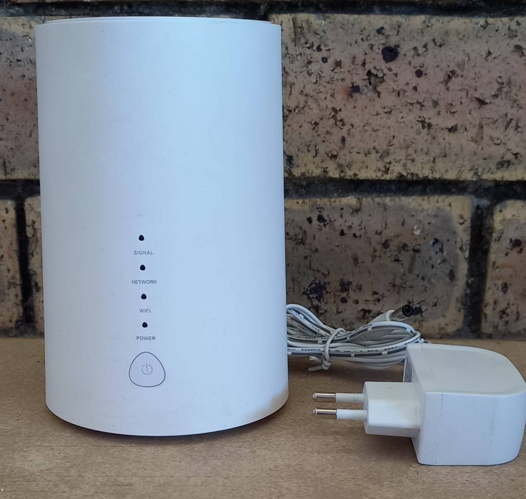 Wireless Routers - ALCATEL HH72 LinkHub LTE WiFi Router Cat 7 Home ...